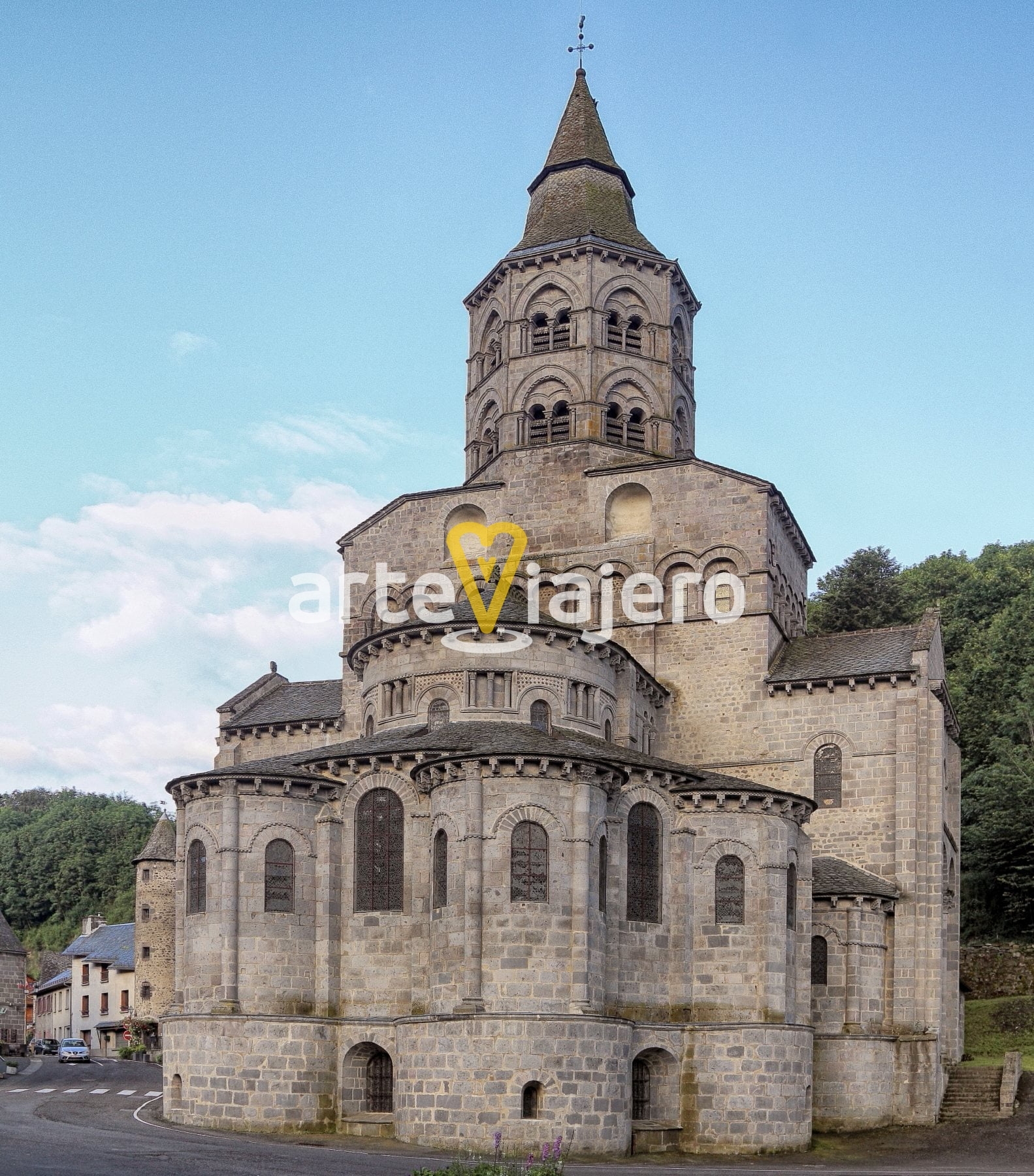 Basílica de Orcival - ArteViajero