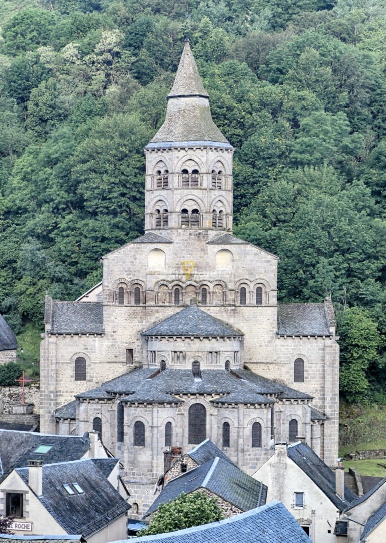 Basílica de Orcival - ArteViajero