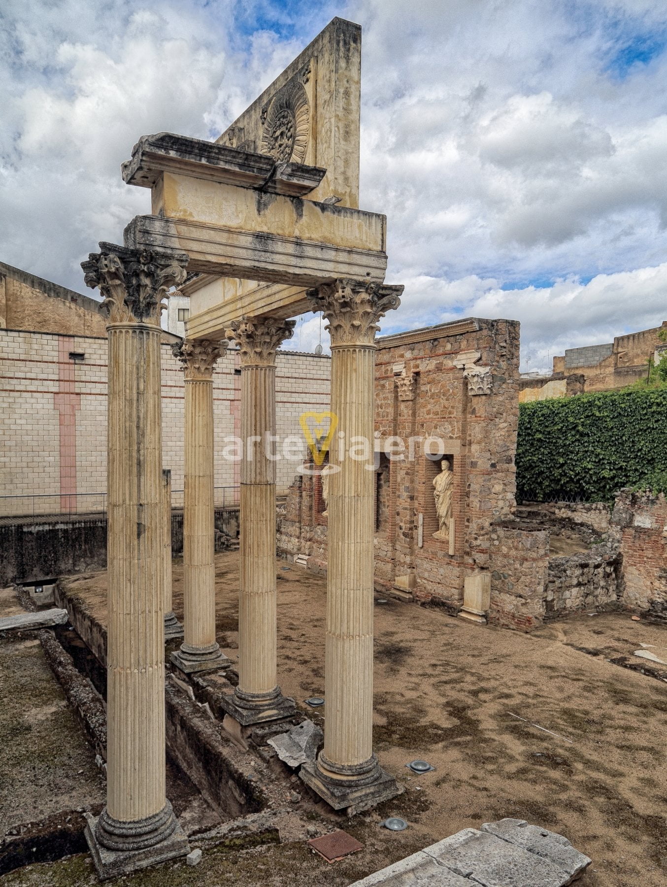 Templo de Diana de Mérida - ArteViajero