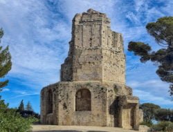 Tour Magne: Magnífica torre romana en Nîmes - ArteViajero