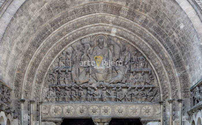 Tímpanos románicos: gran selección de escultura románica