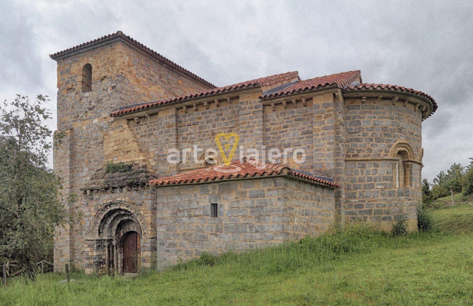 Ermita de Santa María de Arce: Románico Rural en Navarra - ArteViajero