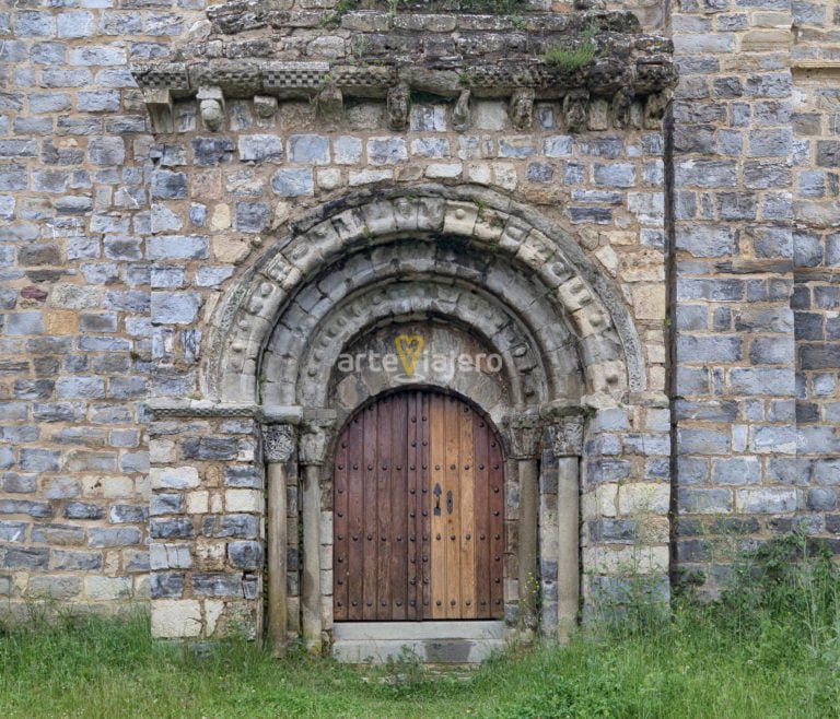 Ermita de Santa María de Arce: Románico Rural en Navarra - ArteViajero