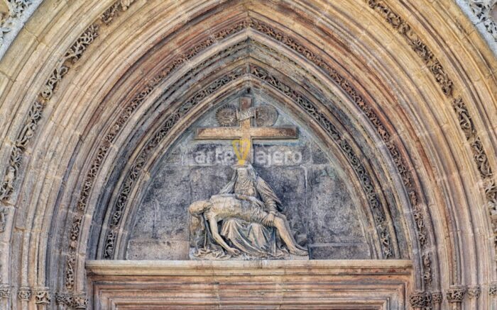 Cartuja de Miraflores: Obra maestra del Gótico Isabelino en Burgos ...